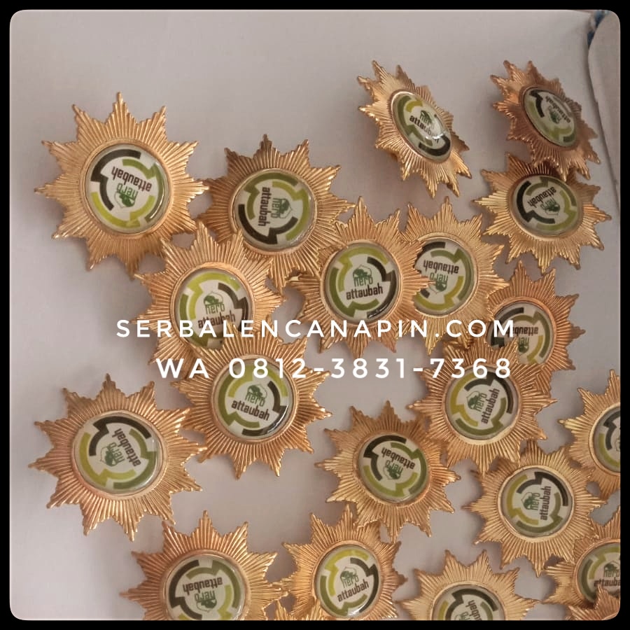 Pembuatan Pin Timbul Terbuat dari Logam Cor atau Lencana Timbul 0812 ...